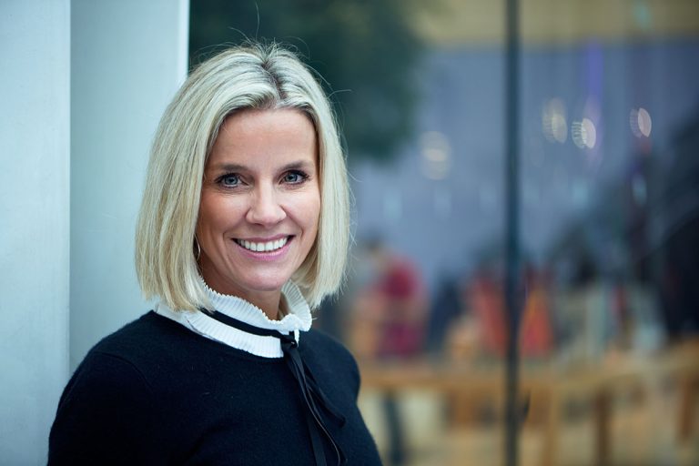 Caroline Denoël - Rawlings Giles