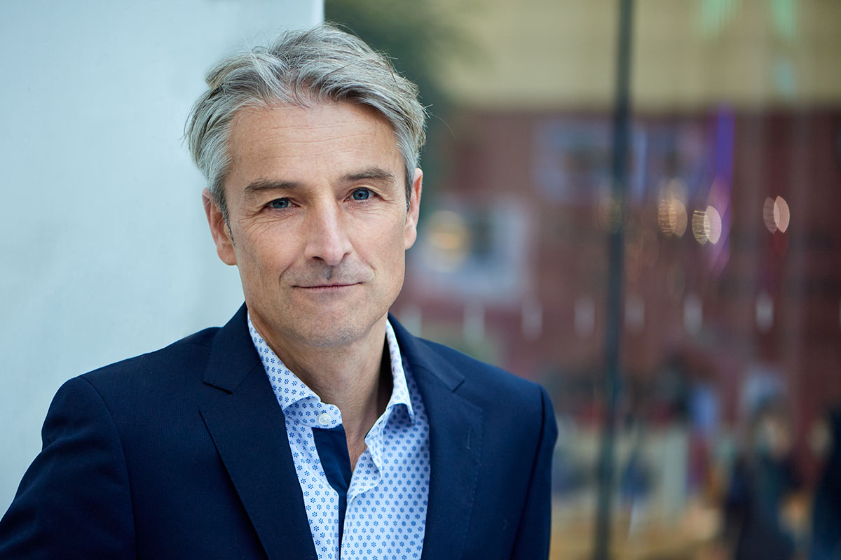 Xavier van den Bossche - Rawlings Giles