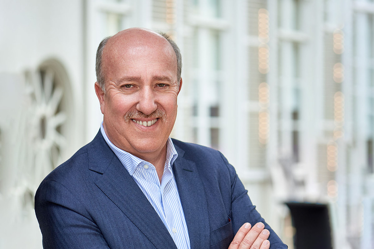 Emmanuel Plavsic - Rawlings Giles